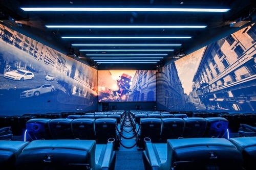 CGV ouvre une salle de cinéma «4DX with Screen X» à Paris | AGENCE DE PRESSE YONHAP