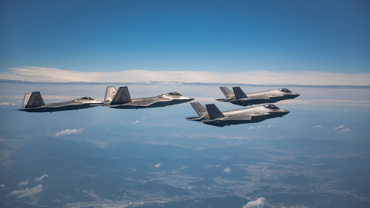 '최강 전투기' 美 F-22, 韓 F-35A와 한반도서 모의 공중전(종합) | 연합뉴스