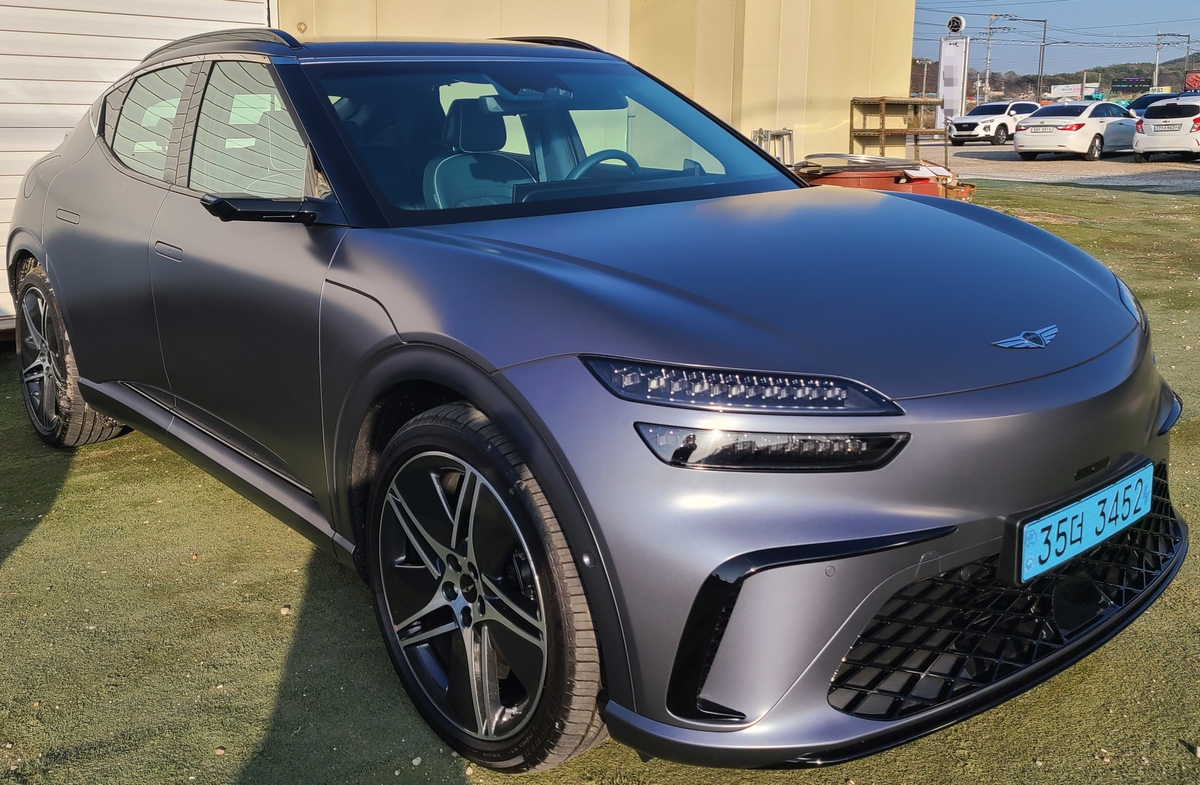 [시승기] '아픈 손가락' GV60, 고급스러움 더해 돌아왔다…승차감 돋보여 | 연합뉴스