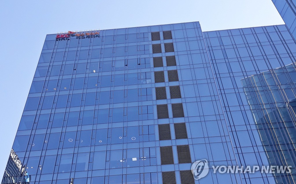 SKC, PET 필름 사업 부문 1조6천억원에 매각 추진 | 연합뉴스