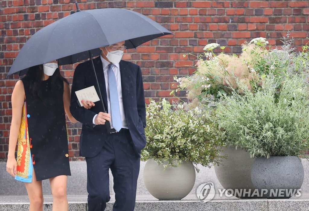 정의선 회장 장녀 결혼식 참석한 이재용 부회장 | 연합뉴스