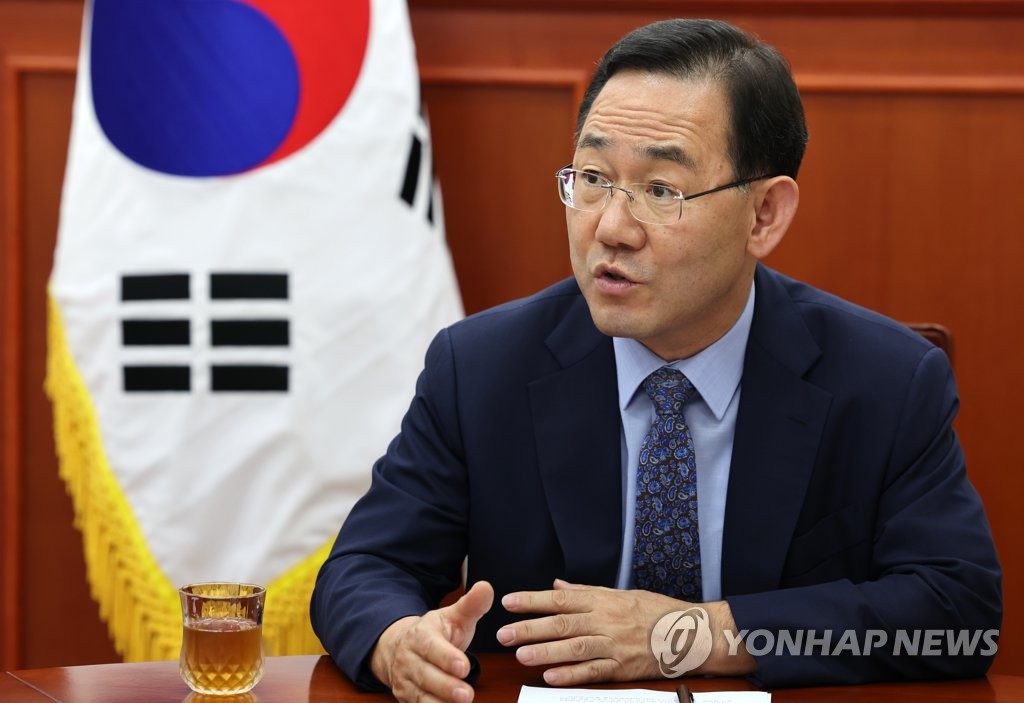연합뉴스와 인터뷰하는 주호영 비대위원장 연합뉴스