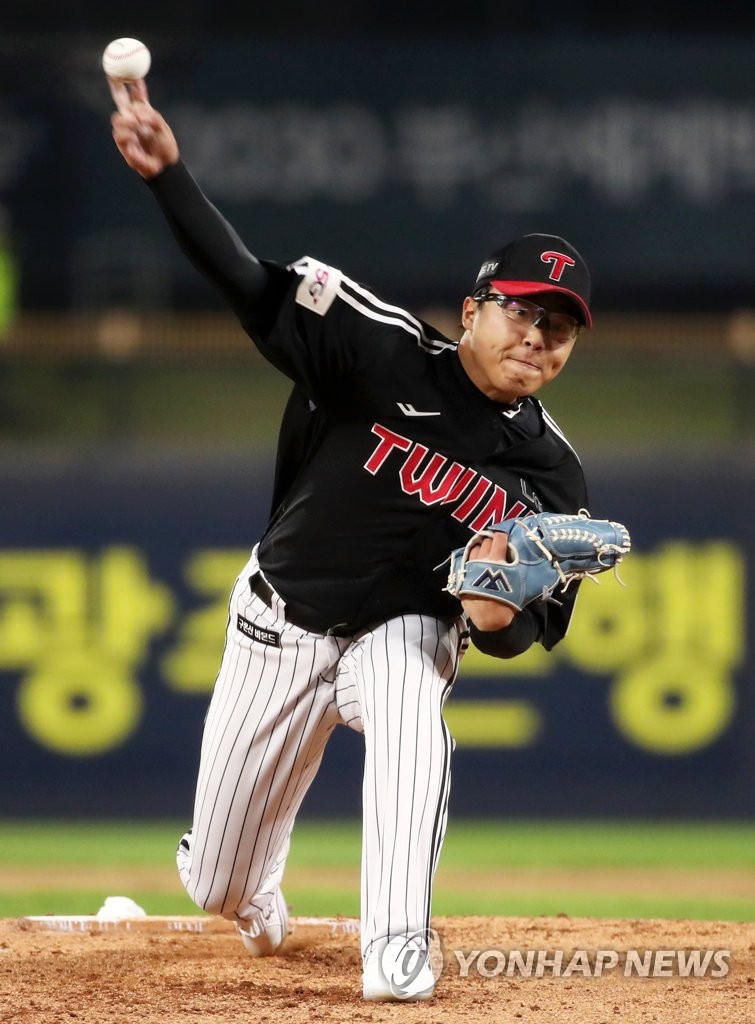 Baseball: Kia Tigers vs. LG Twins | Yonhap News Agency