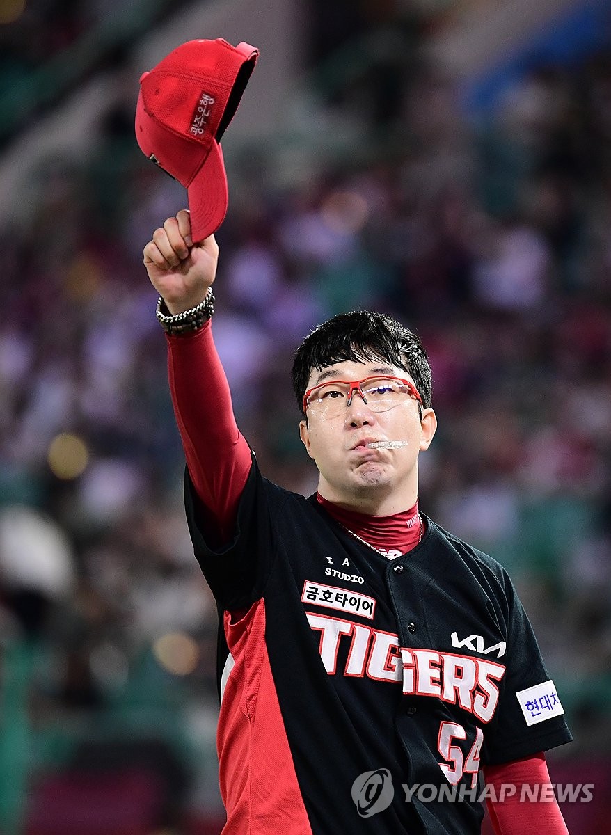 KIA 양현종, KBO리그 선발 최다 '164승' 신기록 | 연합뉴스
