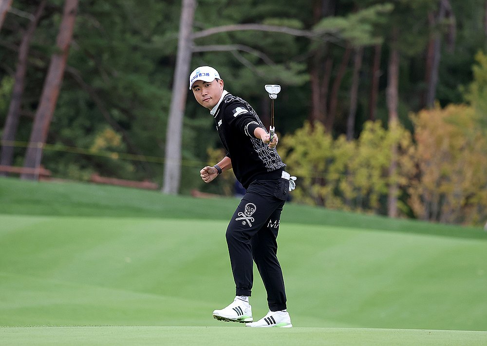 세레머니하는 조우영 | 연합뉴스