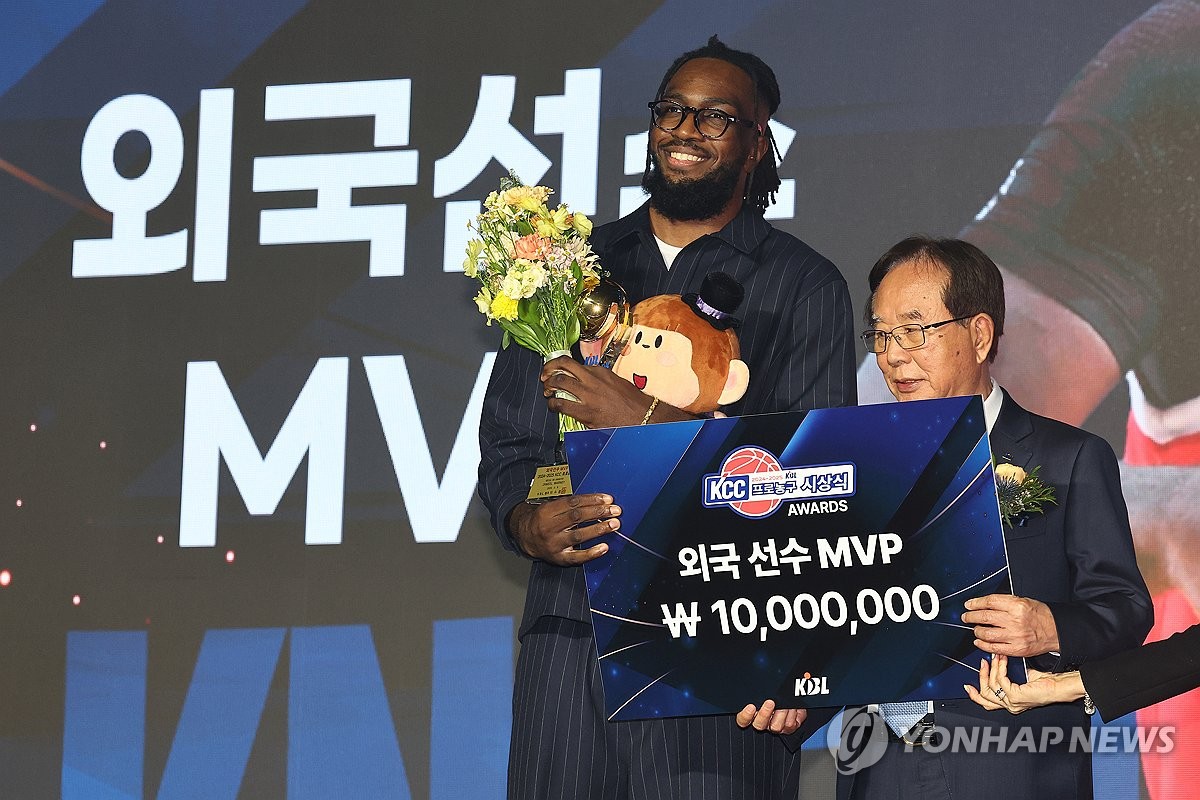 24-25 프로농구 외국선수 MVP는 서울 SK 자밀 워니 | 연합뉴스